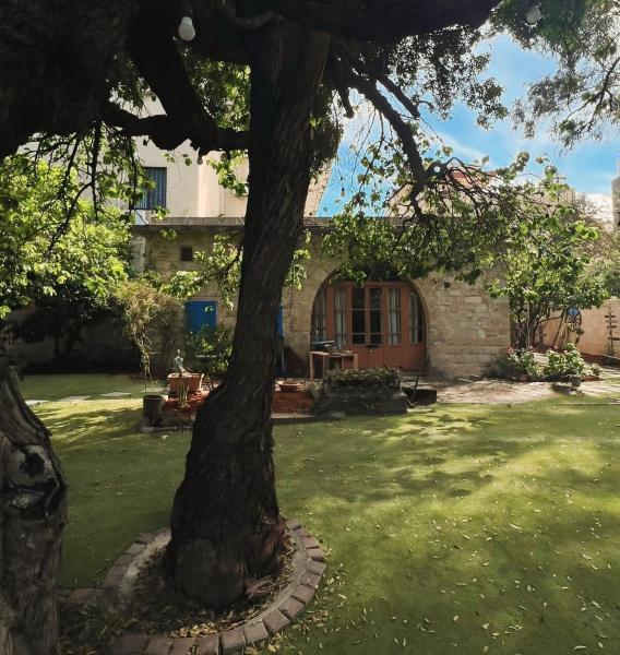 Beit Tout Guesthouse - Lebanon