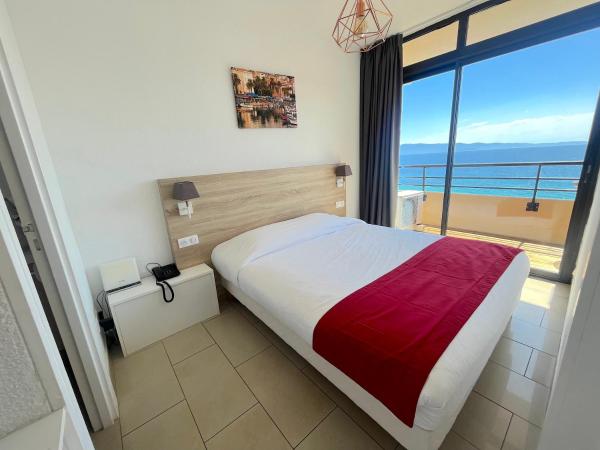 L'azur Des Calanques - T2 Avec Piscine Chauffée & Vue Mer Exceptionnelle- Parking & Wifi - Ajaccio