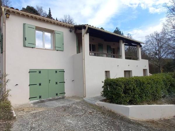 Villa Provençale Avec Jardin Et Parking Pour 4 Personnes Près Du Centre De Riez - Fr-1-822-17 - Riez