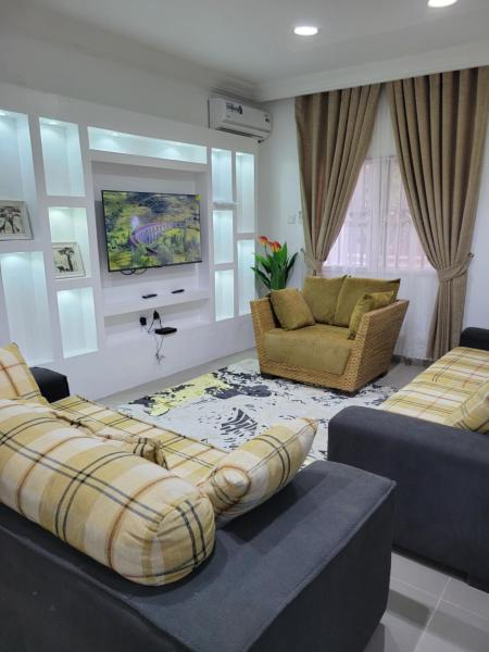 Luxury 2 Bedrooms Apartment Area 11, Abuja - Abuja