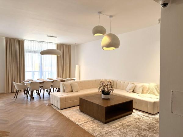 Diom Luxe Hostel - Next To Auh & Yas Island - Abu Dhabi