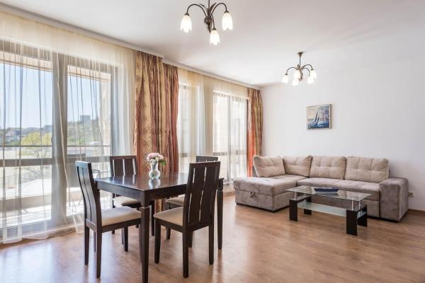 Beachfront 1br Apt With Sea View And Private Parking Space, Cabacum Plaza, Kabakum Beach - Varna