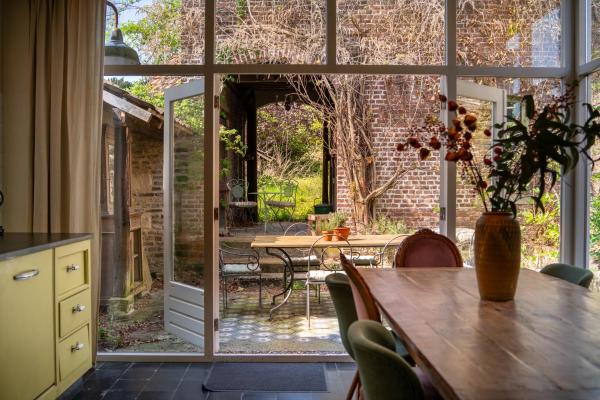 Maas Suites - The French House - As