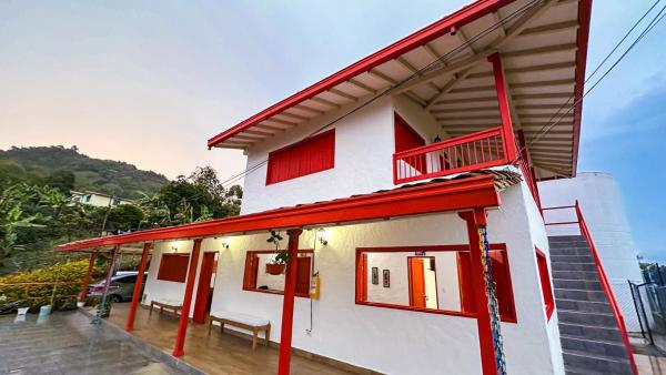 Casa Hotel Boutique Milagros - Casa Complea Para 11 Personas - Jericó