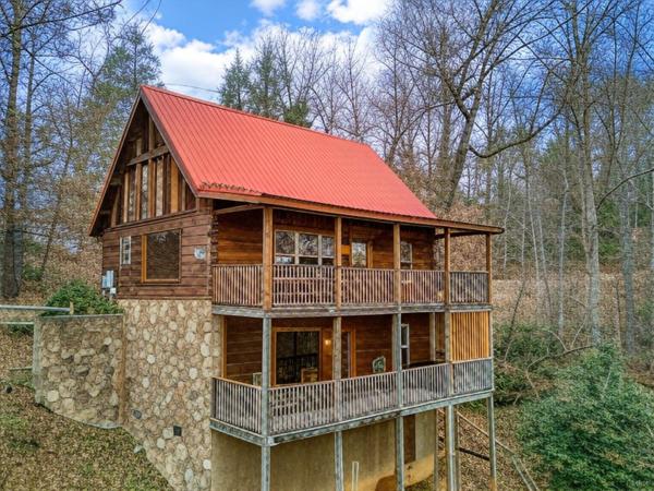 Up & Away, Hot Tub, Game Room, Wifi, 685 Free Tickets Each Paid Day - Gatlinburg, TN