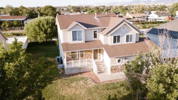Family Retreat Near Slc Airport 6 Br 3 Bath - Salt Lake City, UT