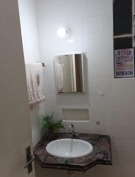 Hostel Quartos Suítes Casa - Montes Claros