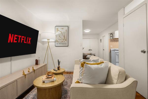 East Village Manhattan 3br Apartment For City Life - Manhattan