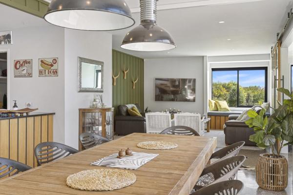 Elevated Taupo Hideaway With Views And Designer Comfort - Taupō