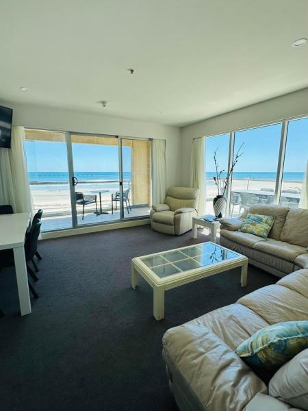 Beachfront Serenity Glenelg - Marion