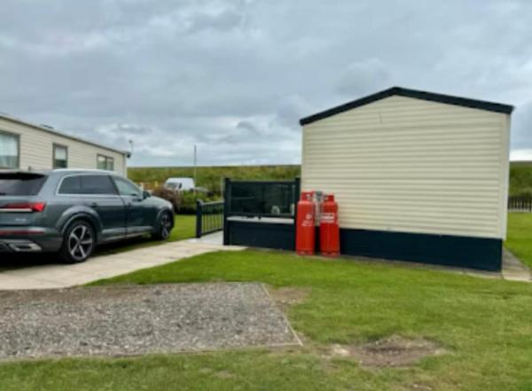 5 Minutes Walk From Beach , Accessible Pet Friendly Caravan With Hot Tub On Coastfields Holiday Village - Ingoldmells