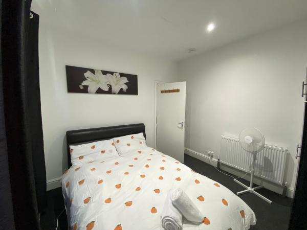 Peaceview Accomodation - Double Beds - Beverley, UK