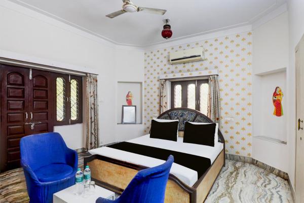 Hotel O Ambika Palace - Udaipur