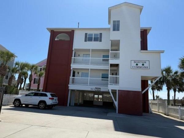 Boston Commons 201 Condo - Surfside Beach, SC