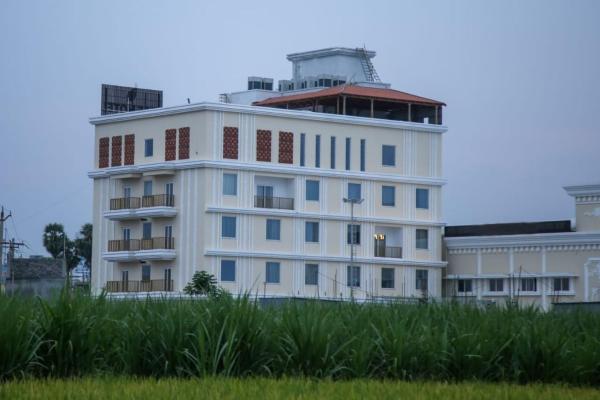 Leaf Hotel - Tiruvannamalai