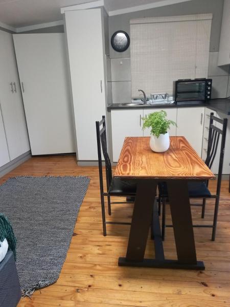 Tevrede Guest Cottage - Bloemfontein