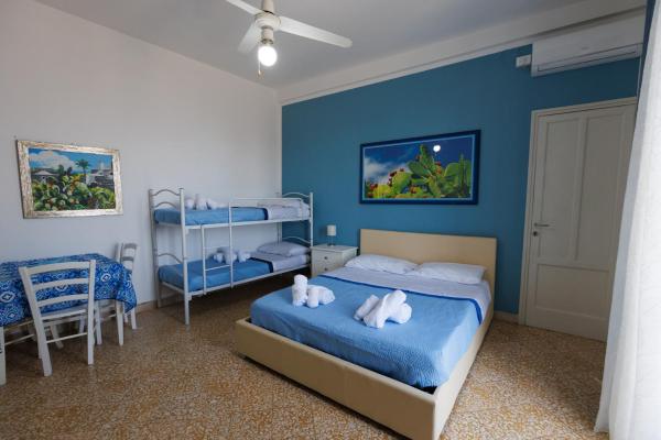 Donna Rosalía Apartments - Altavilla Milicia