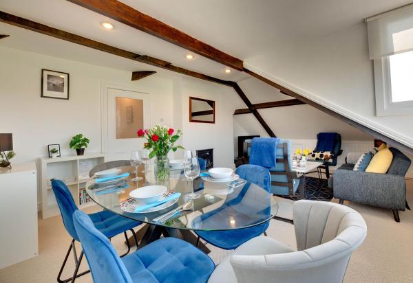 Percy Apartments - By Week2week - Tynemouth