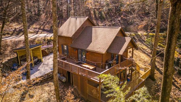 Whispering Pines Cabin - Cherokee, NC