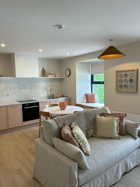 The Old Schoolhouse - Castle View - Donegal