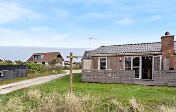 2 Bedroom Cozy Home In Thisted - Thisted