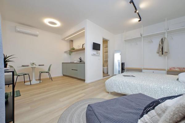 Charm Apartment San Giovanni - Monti