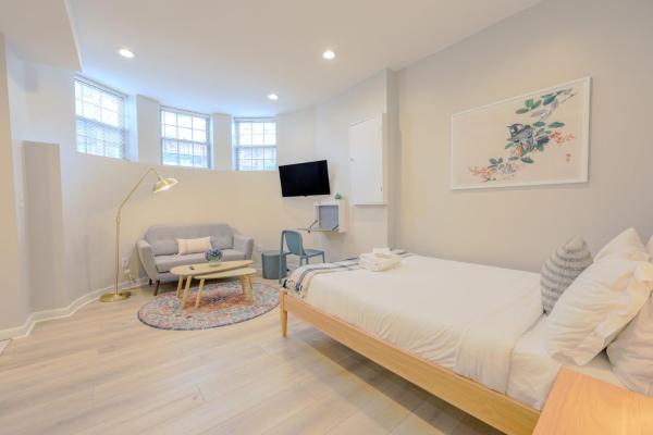 Blissful South End Studio - Boston, MA