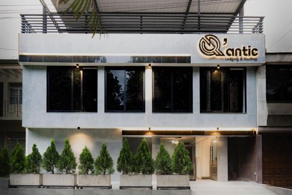 Qantic Lodging & Rooftop - Bello, Colombia
