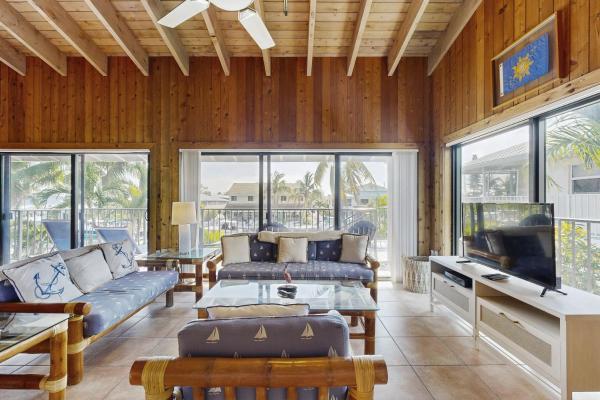 Gray Pelican House - Key Colony Beach, FL