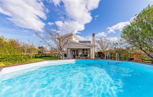 Beautiful Home In Marcana With Wifi - Krnica