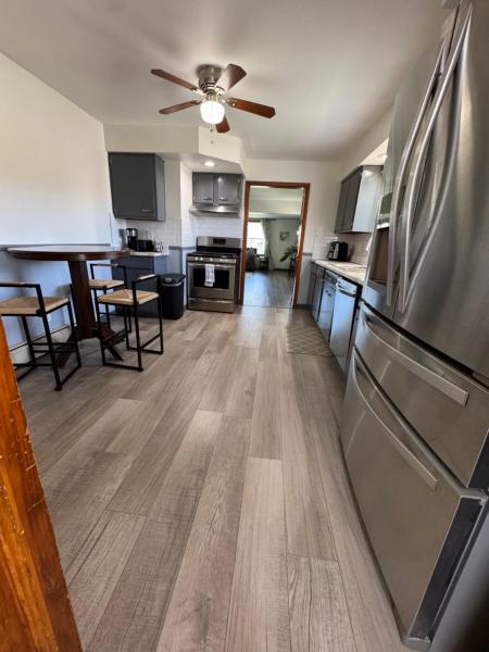 Luxury Villa - Akron, NY