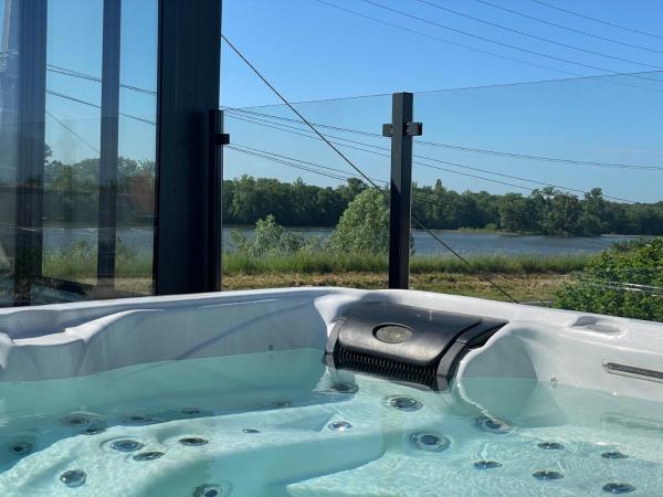 Jacuzzi Et Vue Sur Loire - Maison D'hôtes L'odyssée - Indre-et-Loire