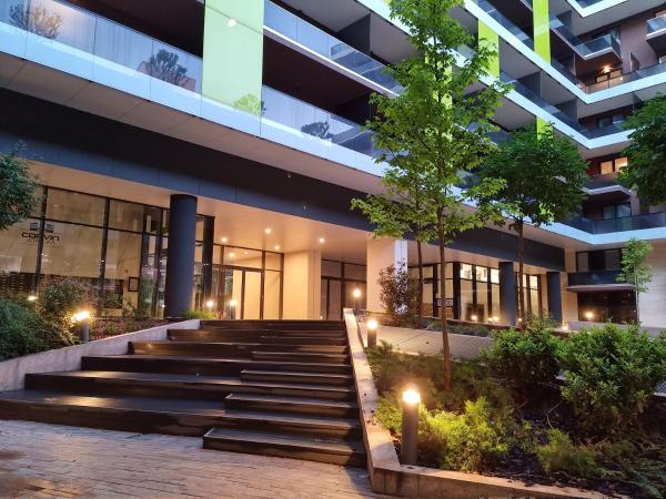Spirit Of Corvin Apartment - Fast Airport Access - Budapest