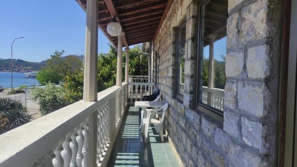 Woodpecker Backpacker Homestel - Montenegro