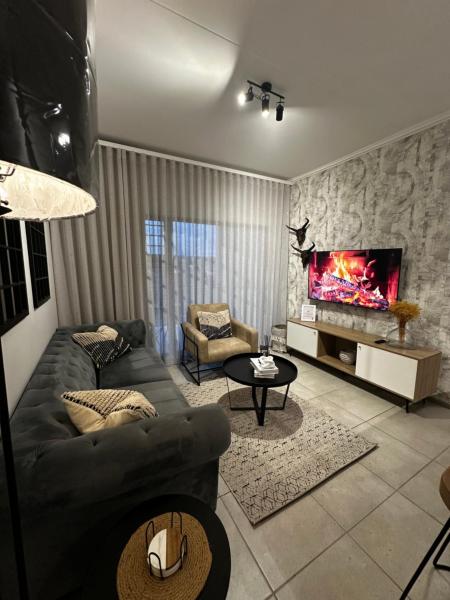 Waterfall Kyalami Luxury Apartment In Midrand - Midrand