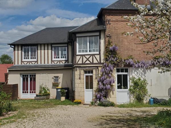 Chambres D'hôtes Les Glycines Et Petit Déjeuner - Évreux