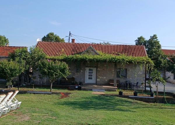 Zavičajna Kuća ŠAkota - Kozice - Bosnia and Herzegovina