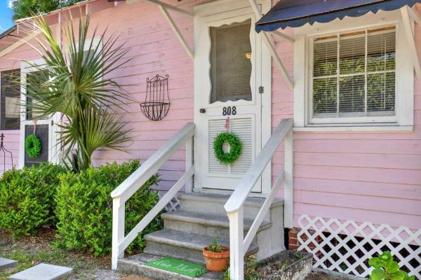 Rocca Cottages - Tybee Island, GA