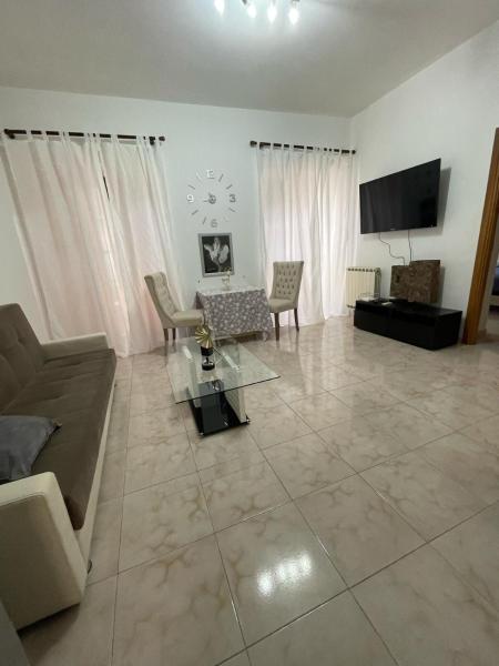 Rory House - Esperia