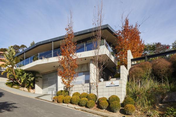 Newton Heights - Akaroa