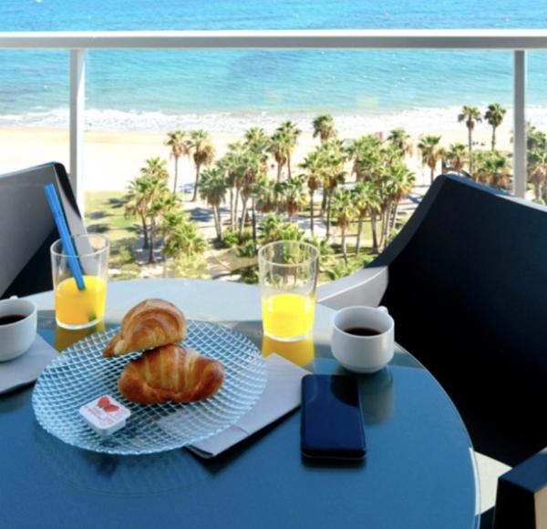 Frontal Con Vistas Inmejorables, Garaje Y Piscina - Benicasim