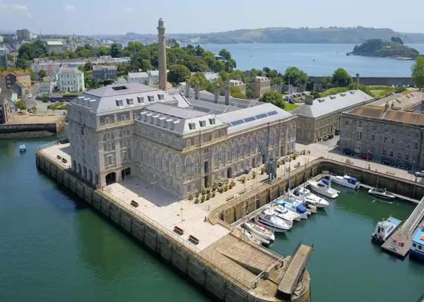 Waterside Harbour Retreat - Plymouth