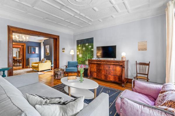 Historic & Spacious 3 Bedroom Family Gem On Peaceful Street - Buffalo, NY