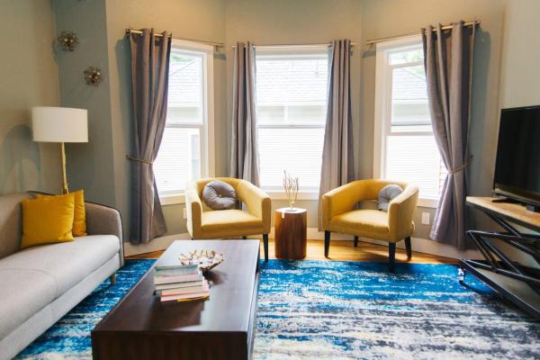 Vintage Charm Walk To Csu And Old Town - United States