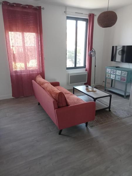 Les Halles Centre Ville Parking En Option - Les Loges