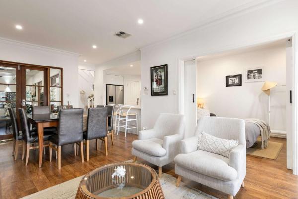 Beach & Bay - Modern Family Stay Glenelg North - Glenelg