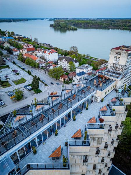 Rovno Hotel - Calafat