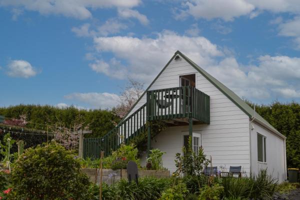 Cosy Orchard Loft - Ōmokoroa