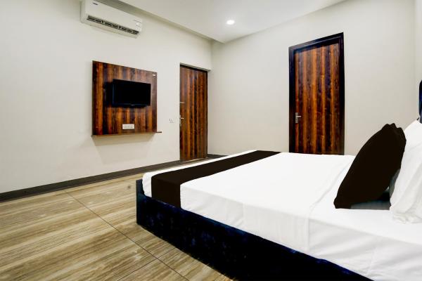 Hotel O D Farm - Ludhiana