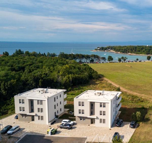 Baden Resort Bašanija, Umag-with Sea View, Parking And 300m From The Beach - Kroatië